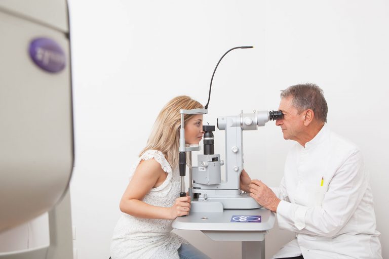 Lucio Buratto oculista: la carriera di una vita, il curriculum, i premi